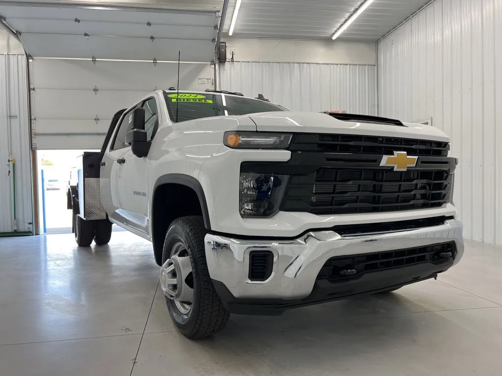 New 2025 Chevrolet TrailBlazer RS w/ Convenience Package